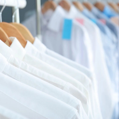 Quels vêtements à mettre au pressing ? - Laverie de la Gare